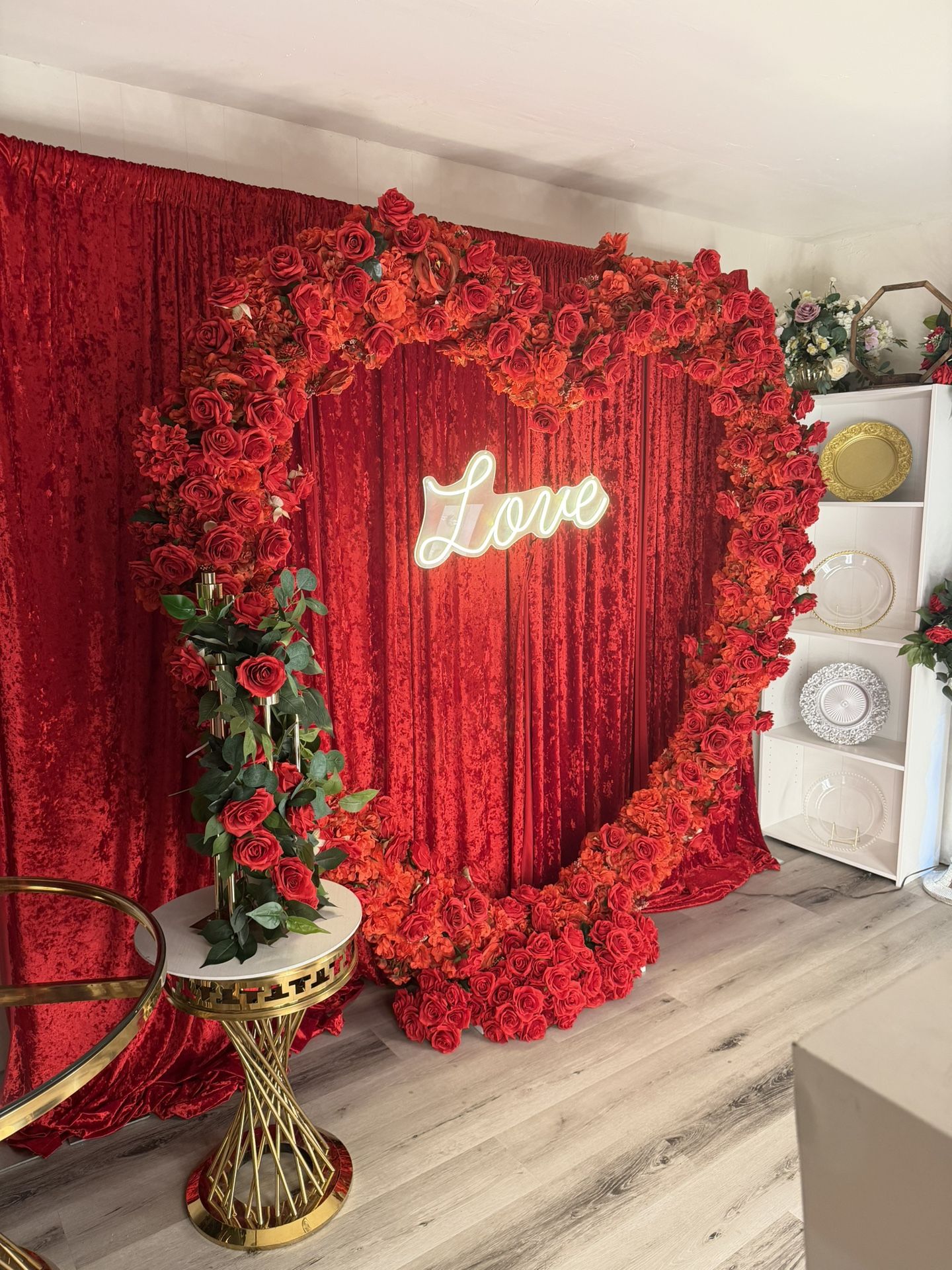 Flower Heart Backdrop for Sale in Irwindale, CA - OfferUp