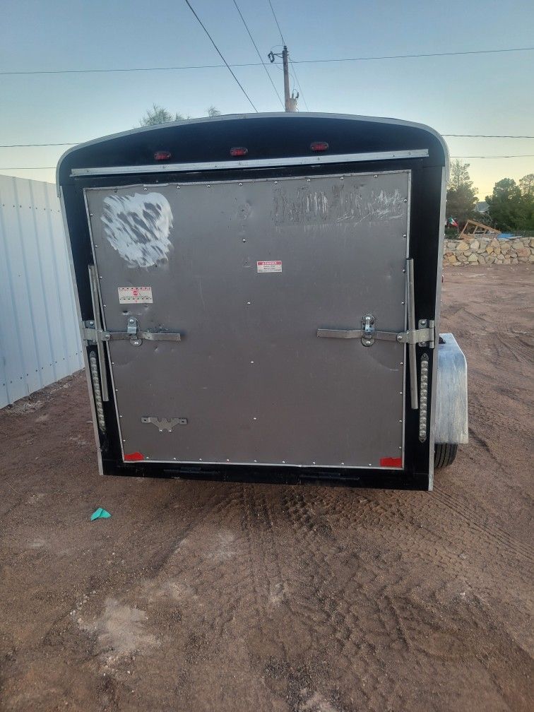 5x8 Enclosed Trailer for Sale in El Paso, TX - OfferUp