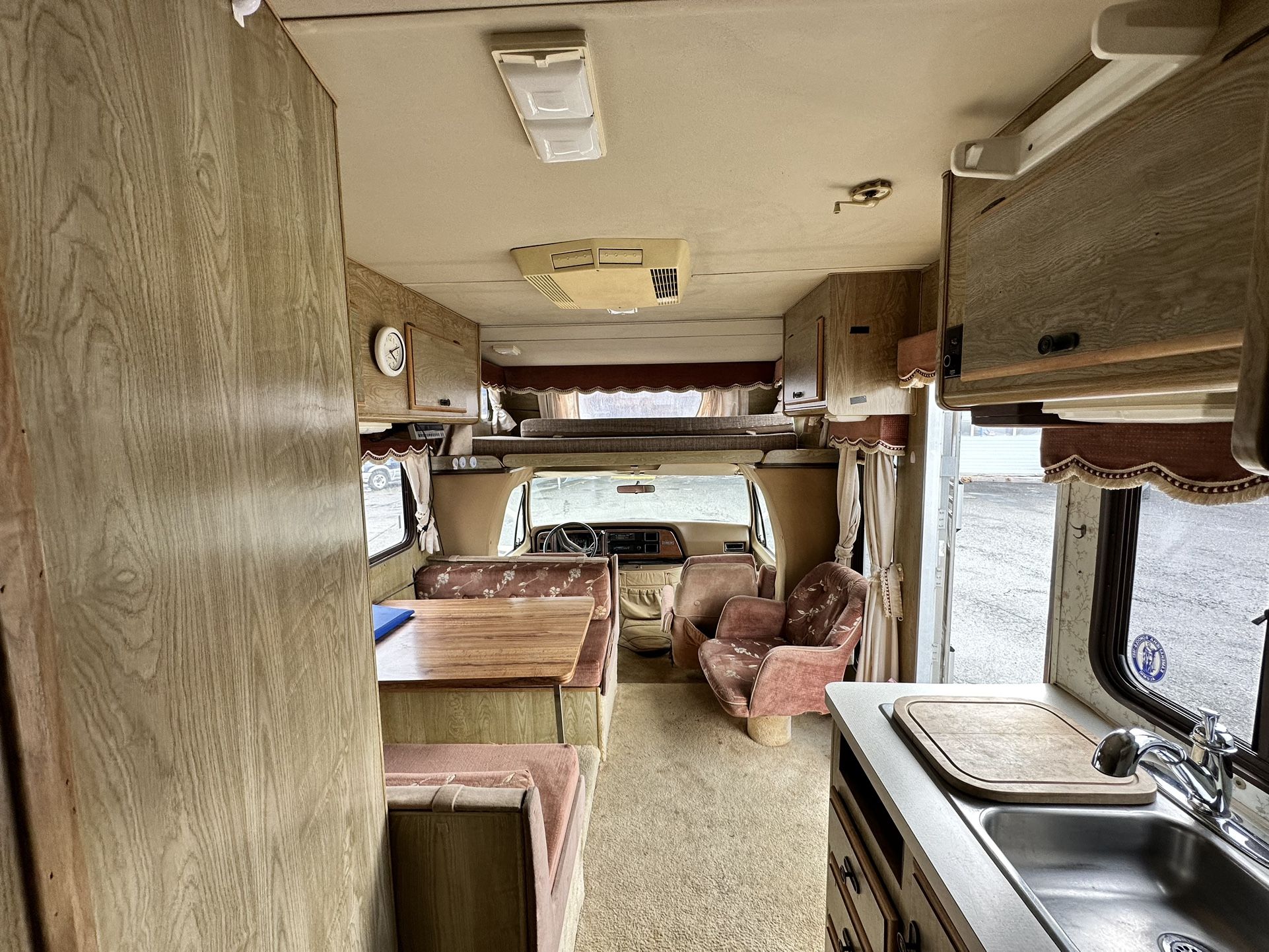 1989 26FT Tioga arrow class C motorhome for Sale in Lakewood, WA - OfferUp