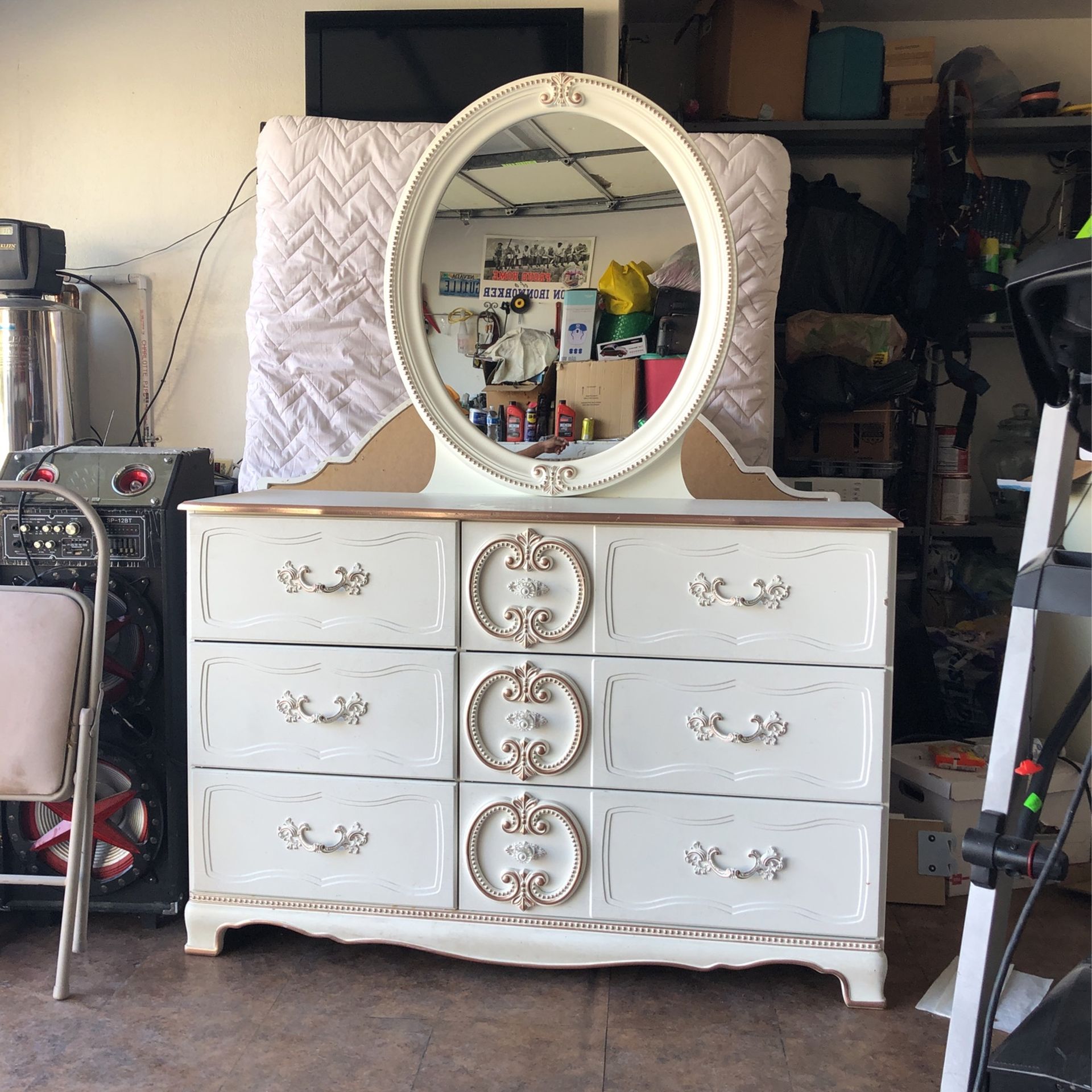 Girl Bedroom Set for Sale in North Las Vegas, NV - OfferUp