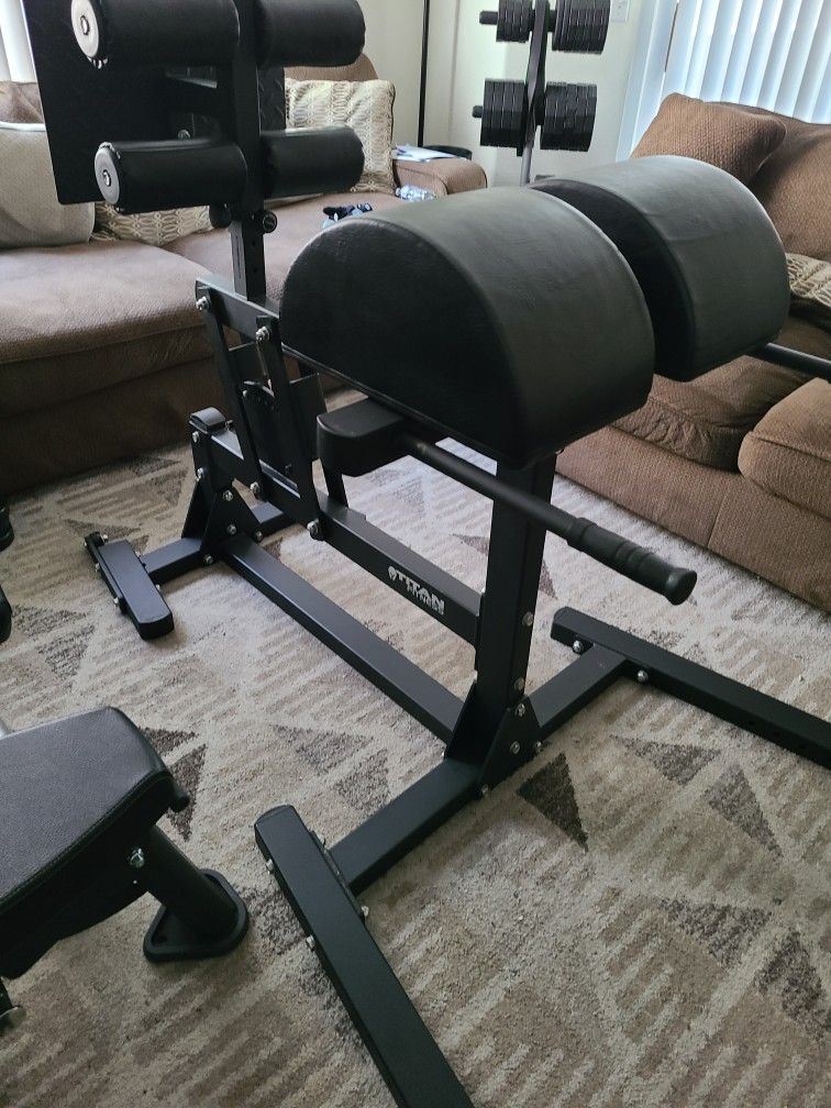 Titan Fitness GHD Machine for Sale in Avondale, AZ - OfferUp
