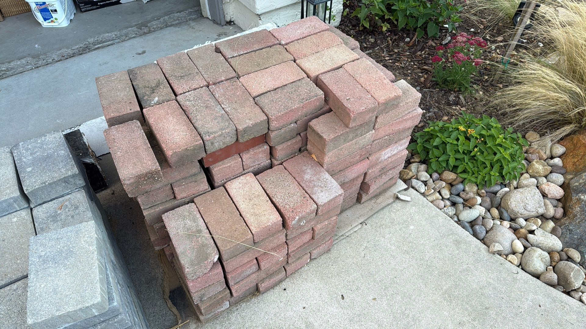 Free bricks for Sale in San Diego, CA - OfferUp