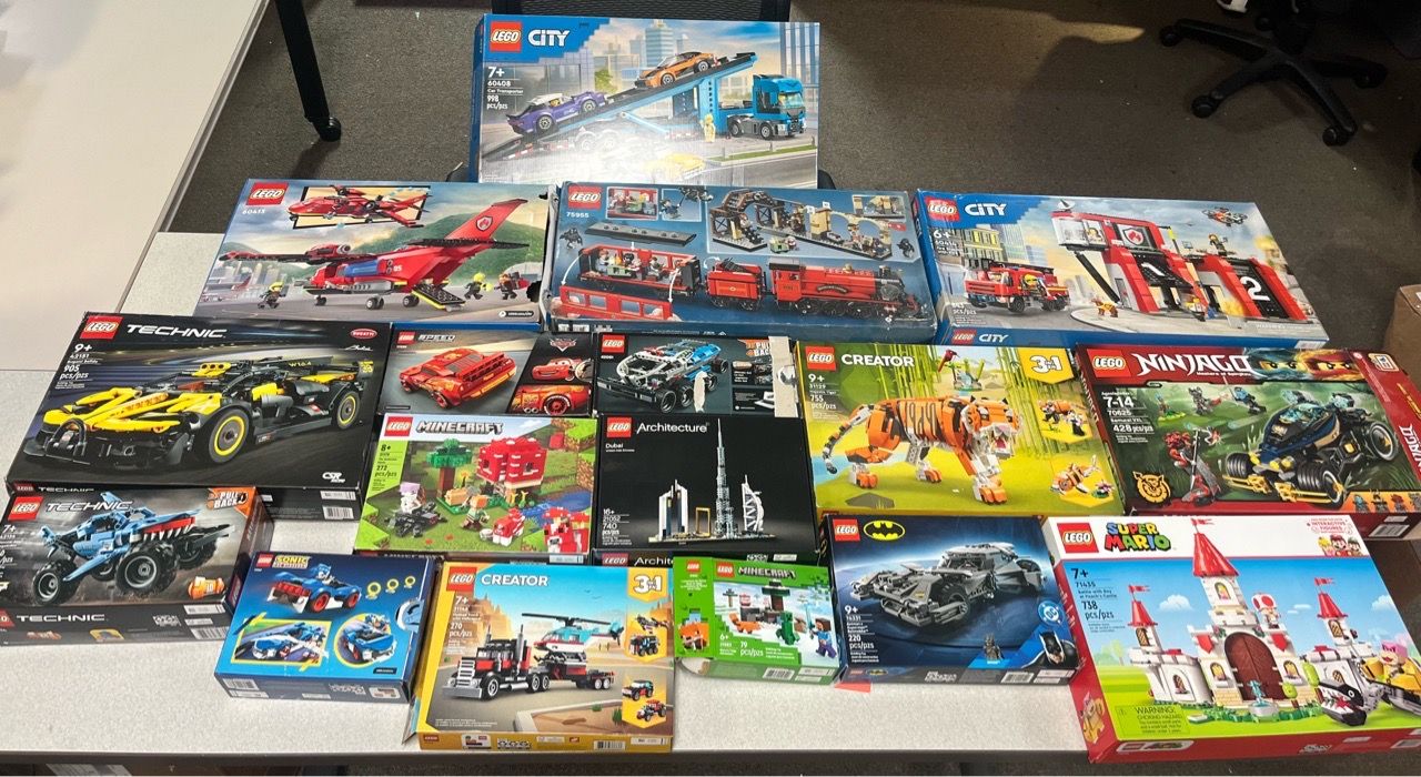 37 LEGO SETS – LARGE BUNDLE – $900 OBO for Sale in Sanford, FL - OfferUp