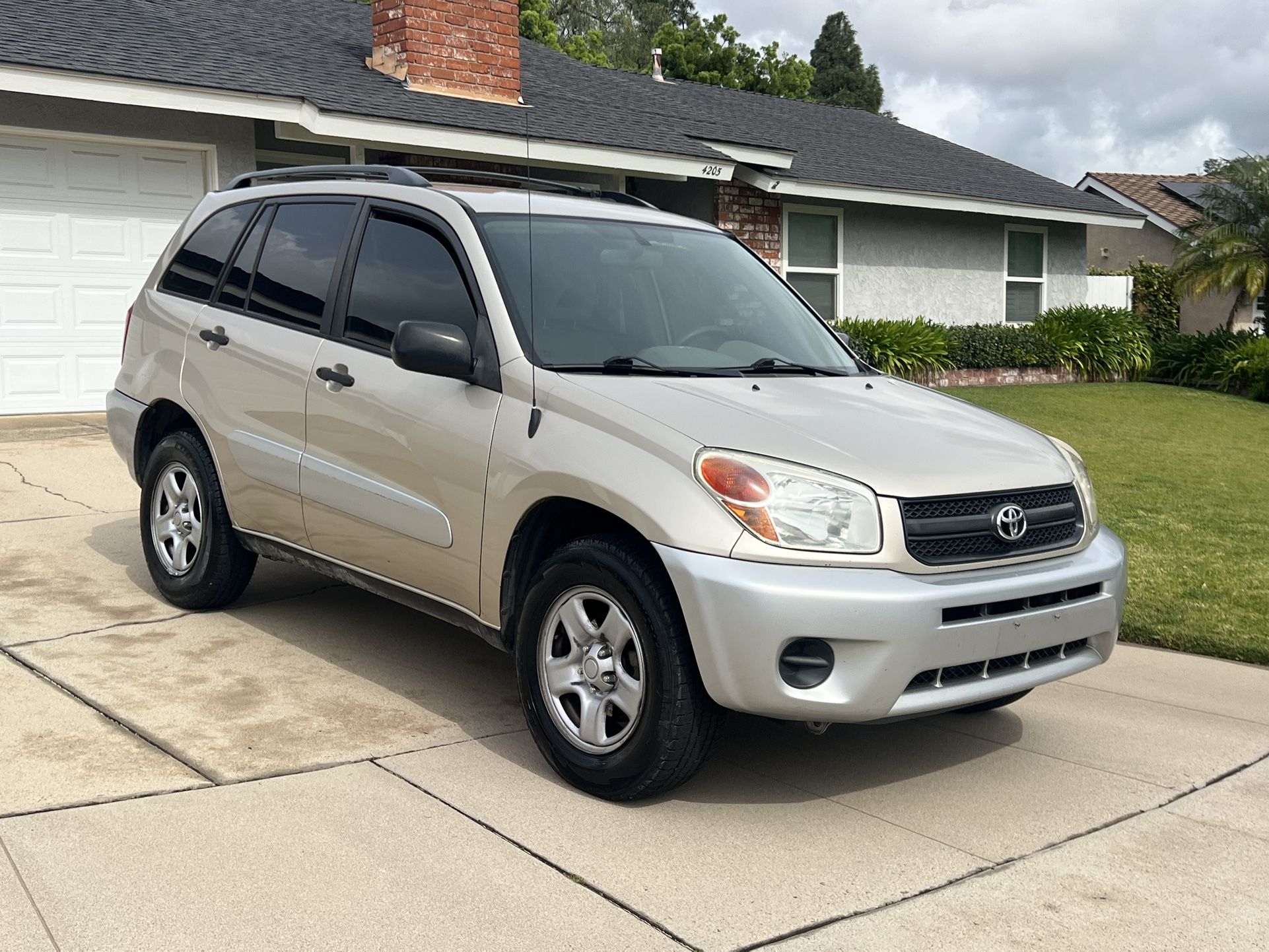 2005 Toyota Rav4 for Sale in Orange, CA - OfferUp