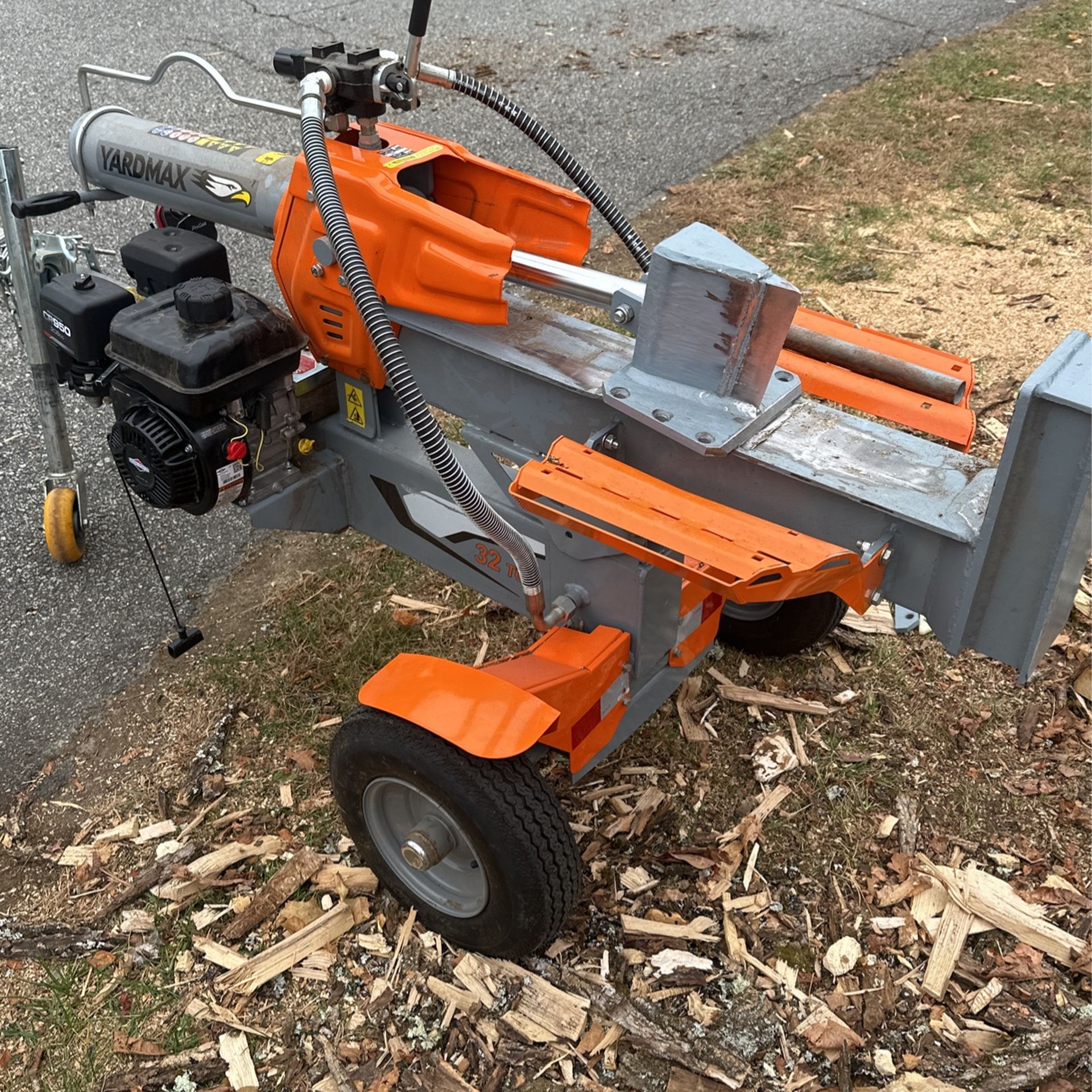 Yard max 32 ton log splitter for Sale in Sussex, NJ - OfferUp