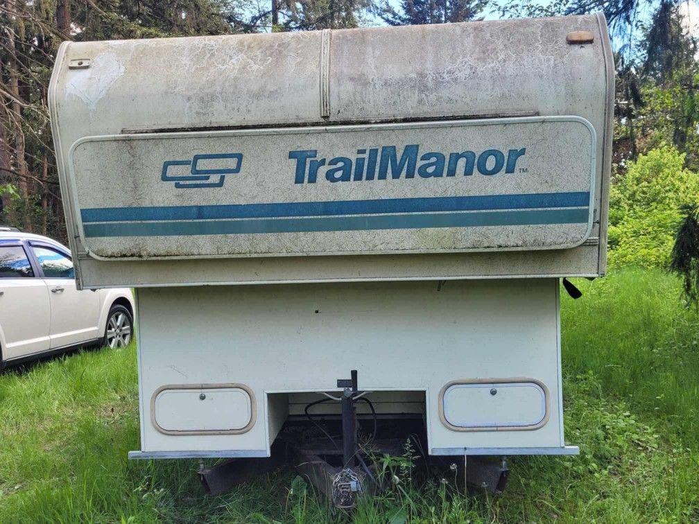 1992 Trail Manor Pop up camp trailer for Sale in Puyallup, WA - OfferUp