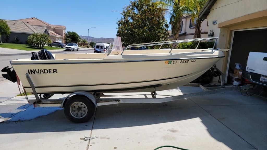 17 foot Invader center console boat for Sale in Menifee, CA - OfferUp