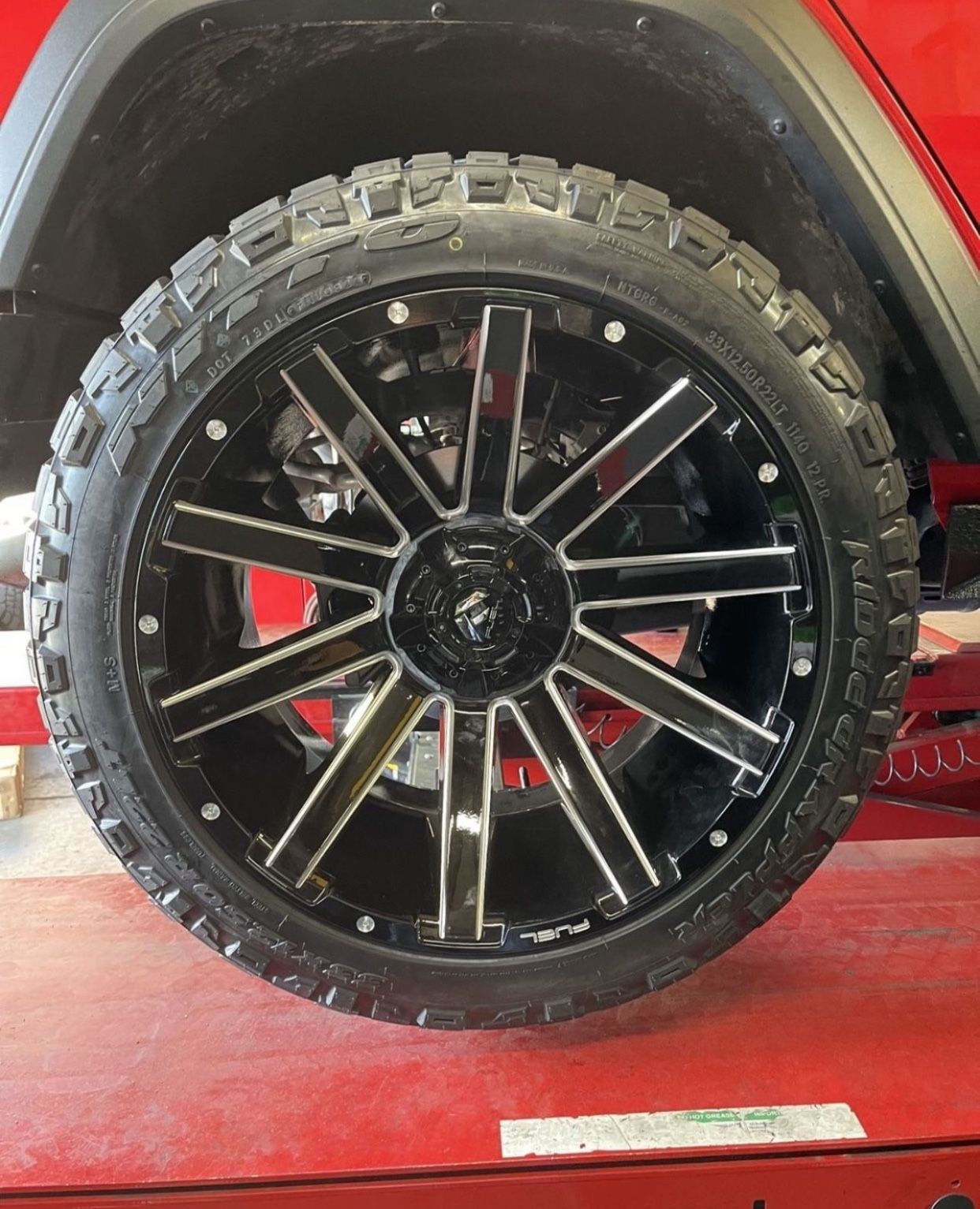 Fuel D615 Contra 22x12 Rims 33x12.50R22 Nitto Ridge Grappler Tires We ...