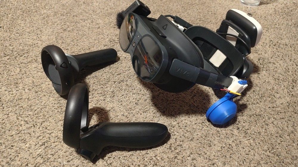 HTC Vive XR Elite VR Headset Valve Steam Meta Quest for Sale in Modesto ...