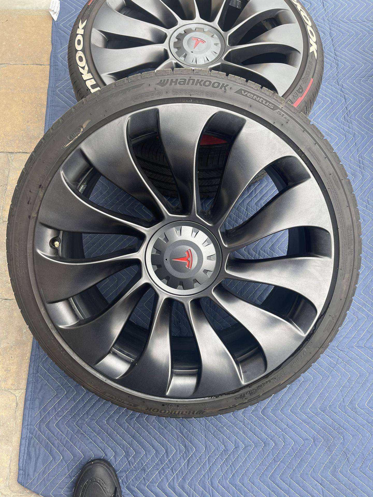 2022 Model Y 21” Inch Uberturbine Wheels & Tires for Sale in Ontario ...
