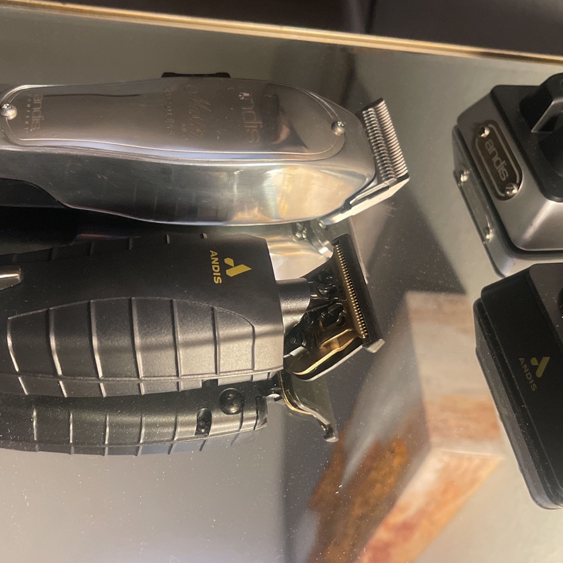 Andis Masters Clippers And Trimmers for Sale in Los Angeles, CA - OfferUp
