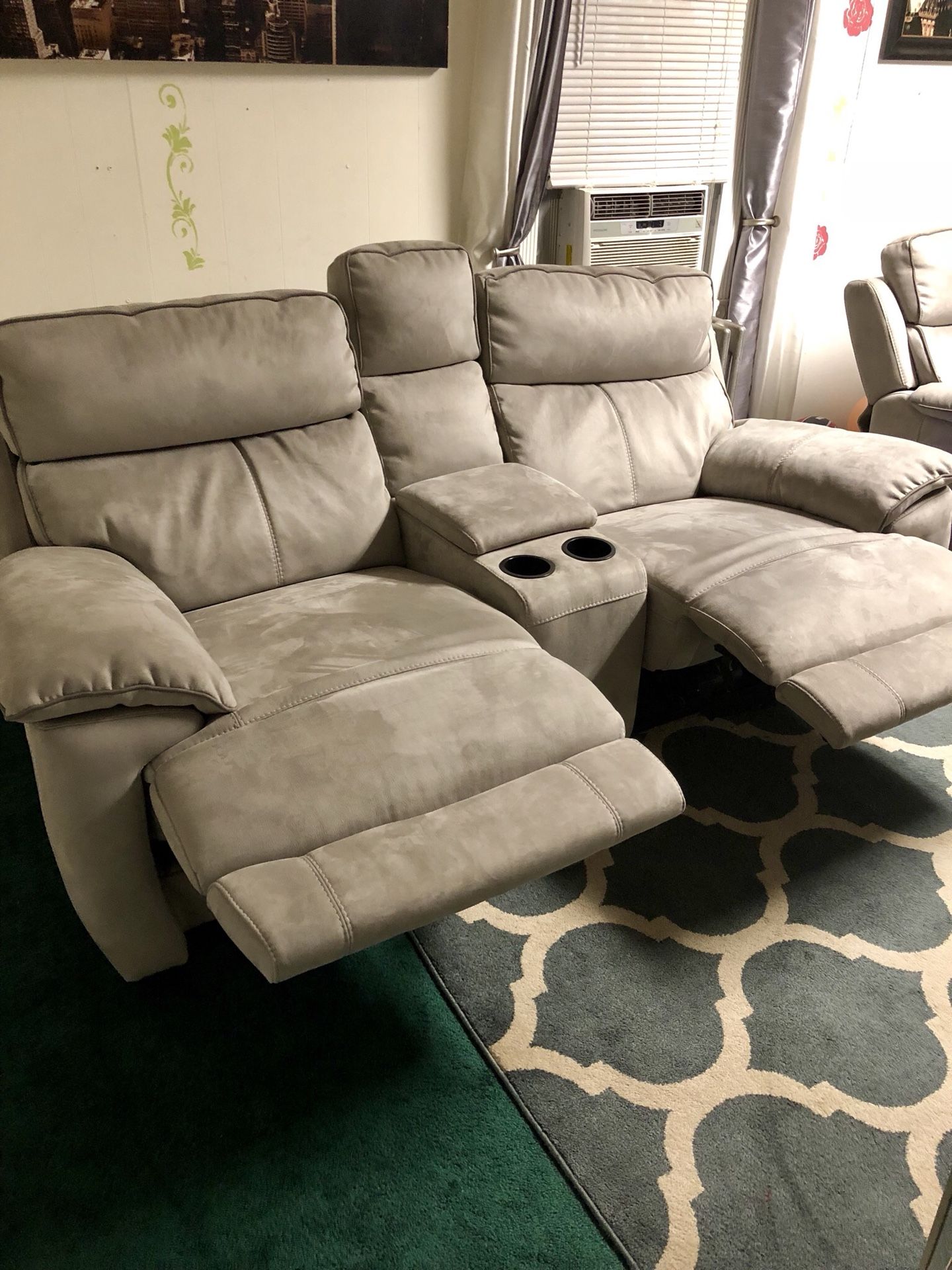 Jetson Power Reclining Sofa Console Loveseat | Cabinets Matttroy