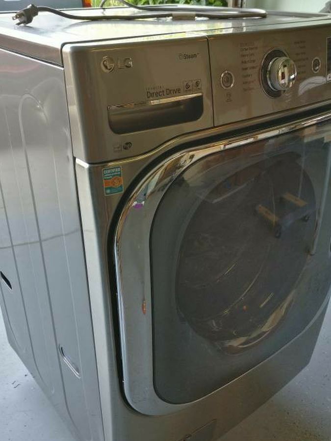 LG WM8100HVA Washer- Grey for Sale in San Diego, CA - OfferUp