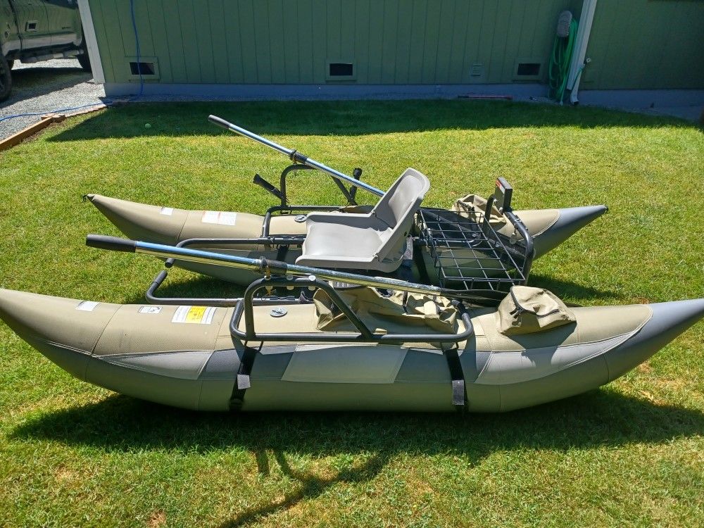 9ft WILDERNESS PONTOON BOAT for Sale in Everett, WA - OfferUp