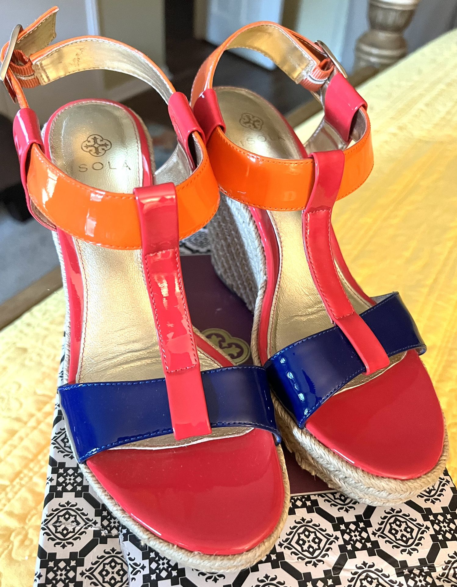 Multi color Sandals for Sale in Houston, TX - OfferUp