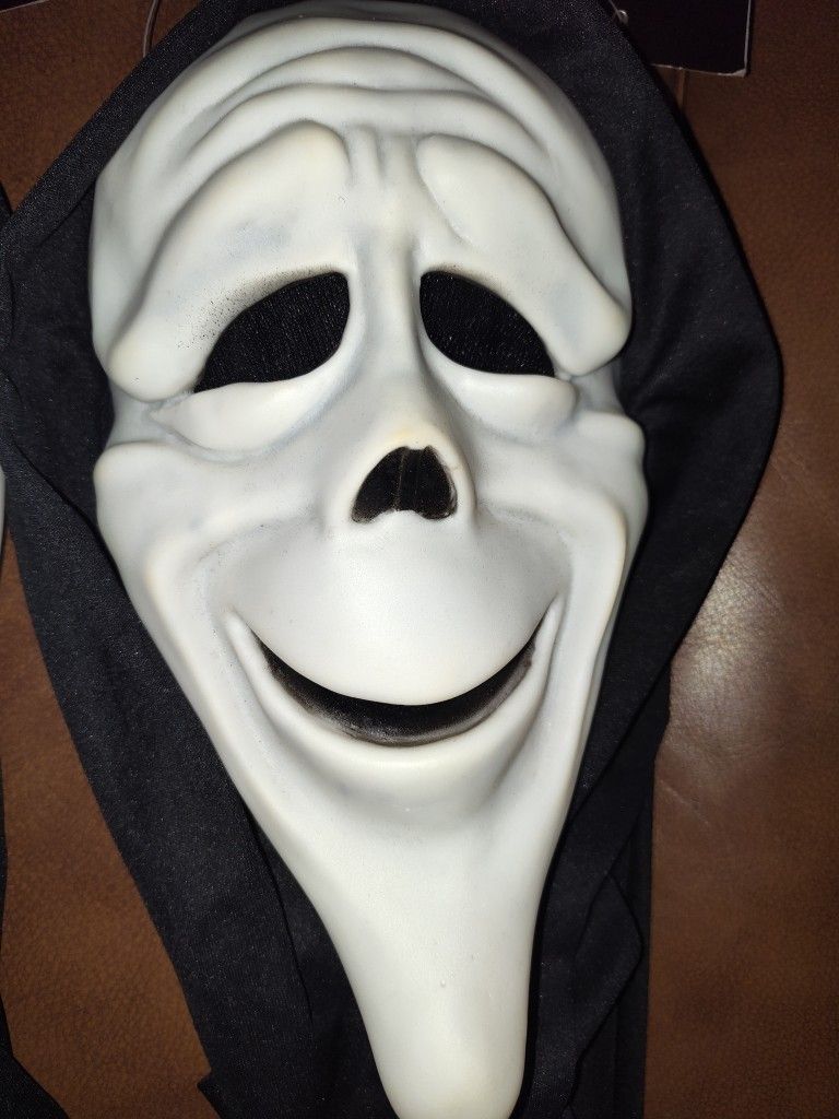 Scream Mask High