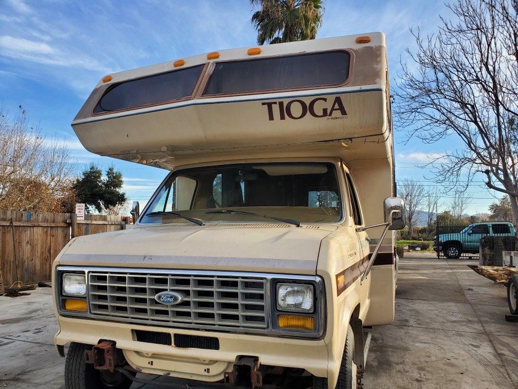 1985 Ford Tioga for Sale in Highland, CA - OfferUp