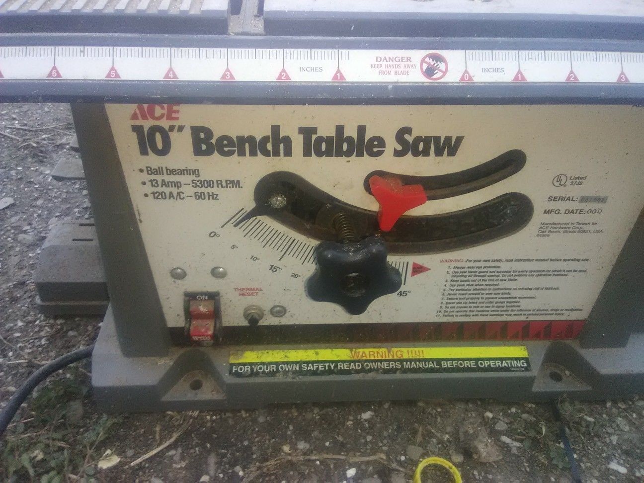 Ace 10" BENCH TABLE SAW, GOOD CONDITION for Sale in Chouteau, OK - OfferUp