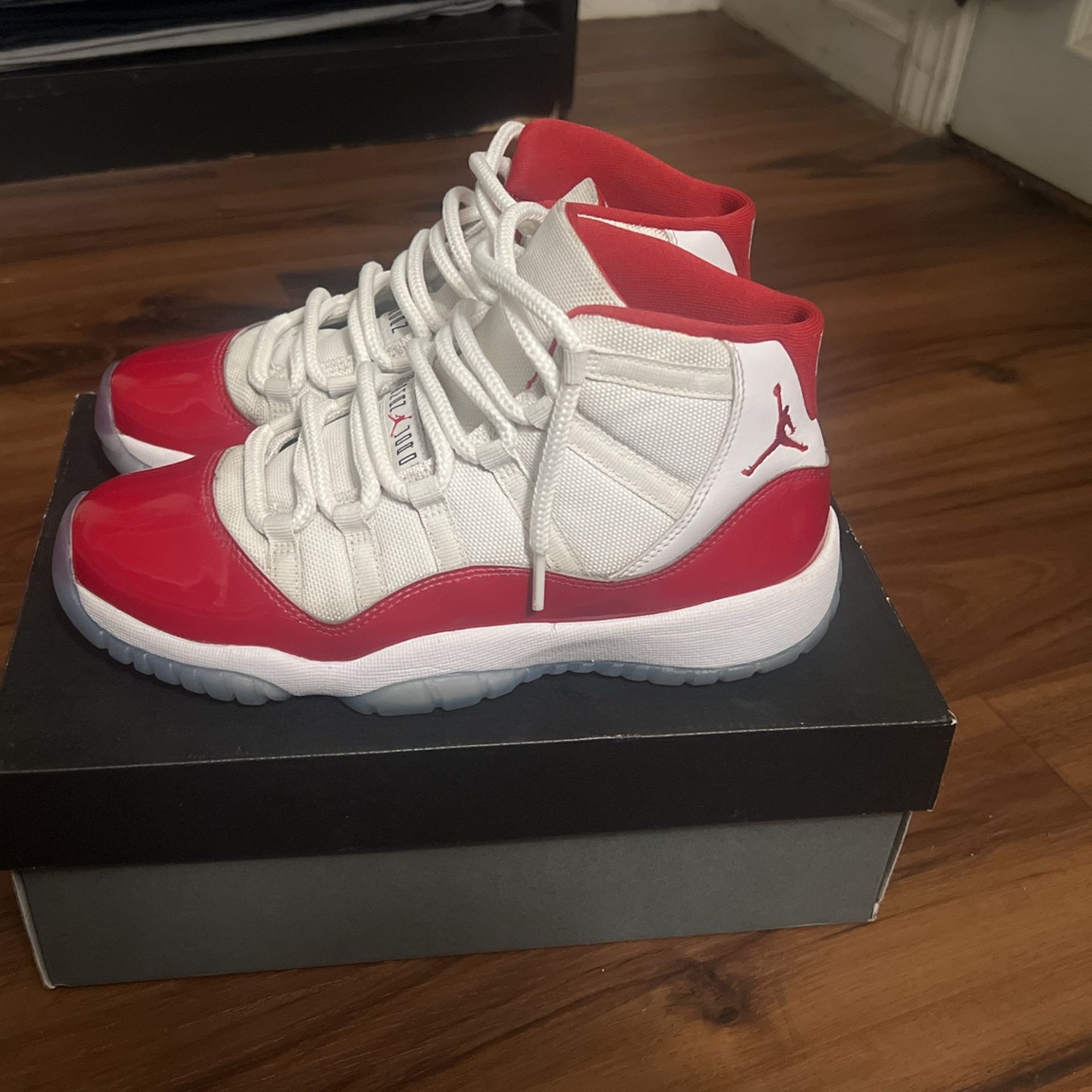 Jordan 11 Cherry Size 6.5y for Sale in Modesto, CA - OfferUp