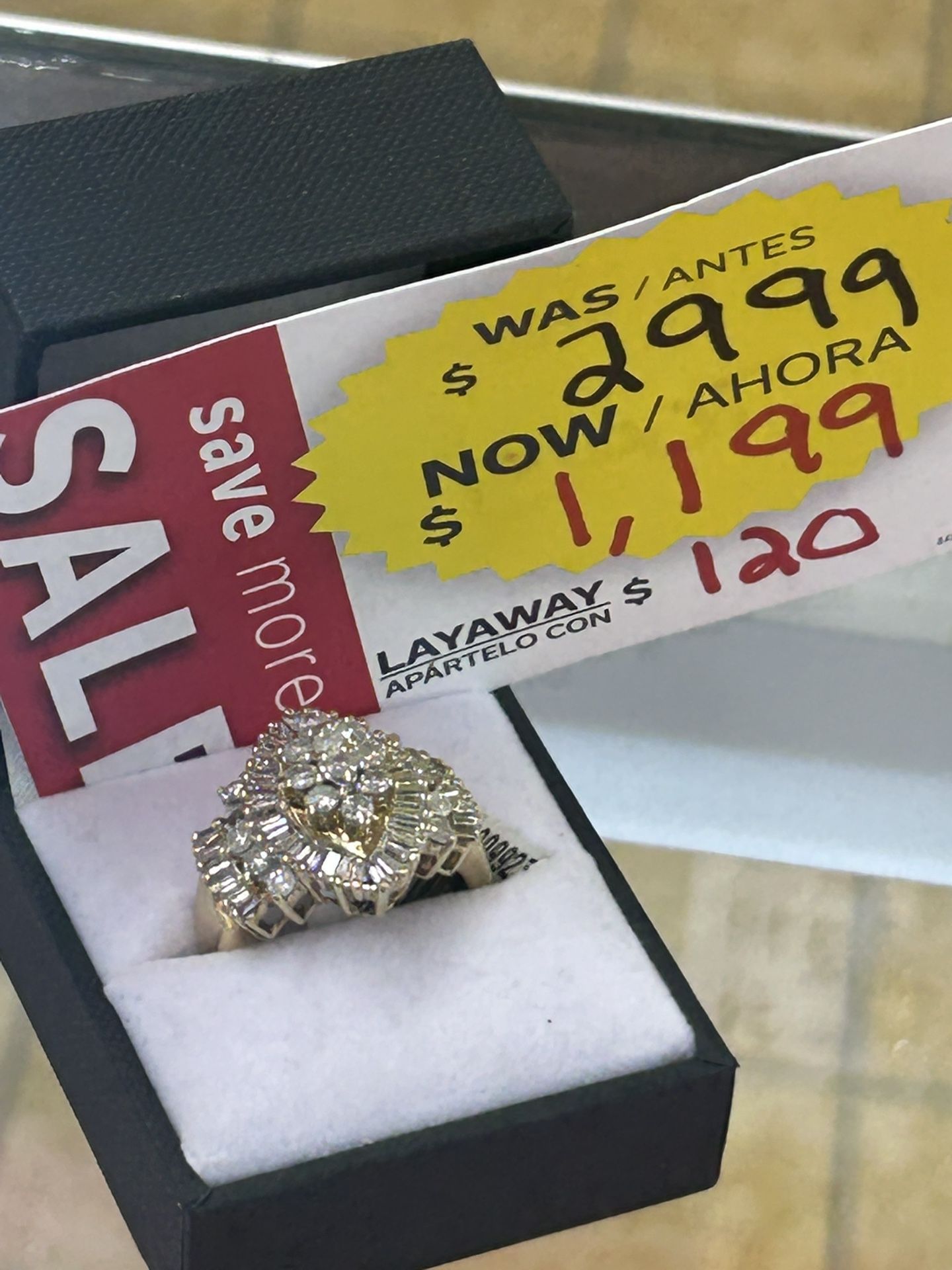 Lady’s Cluster Ring Layaway Today $120 Down for Sale in Kansas City, MO ...