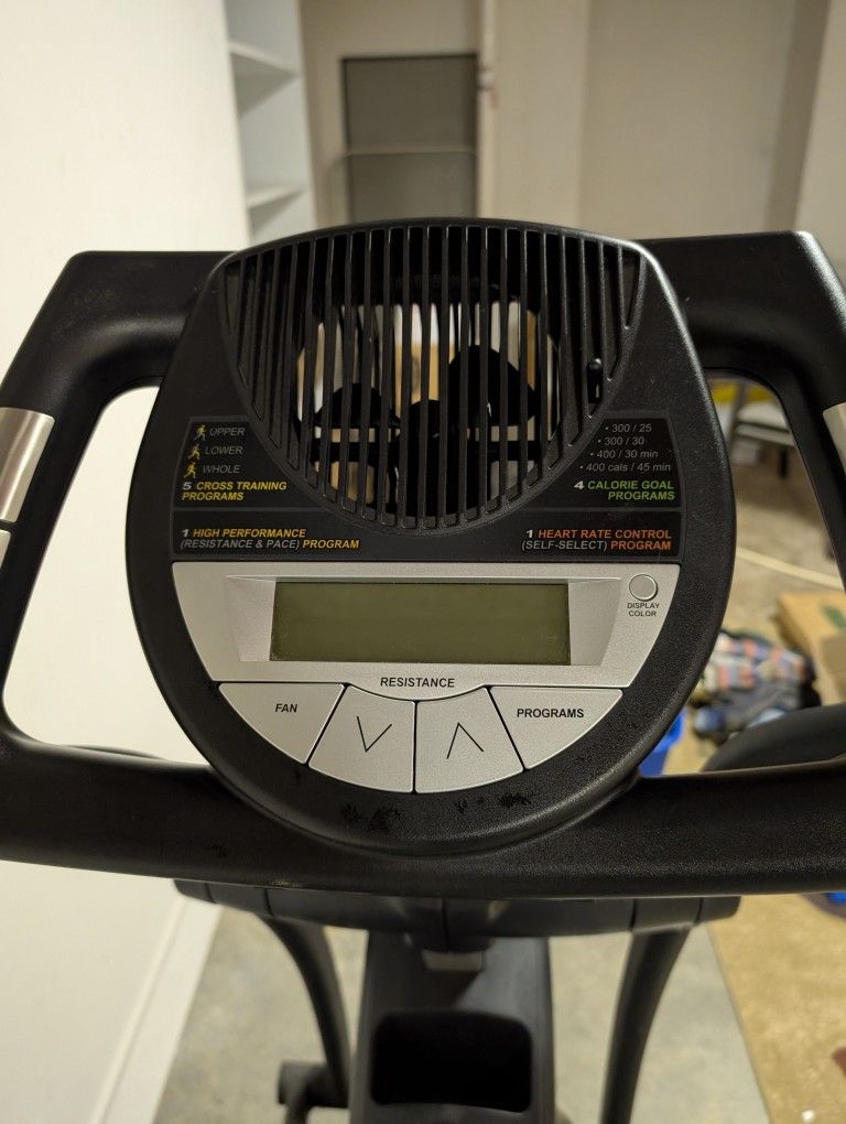 Pro Form XP 160 Elliptical for Sale in West Lafayette, IN - OfferUp