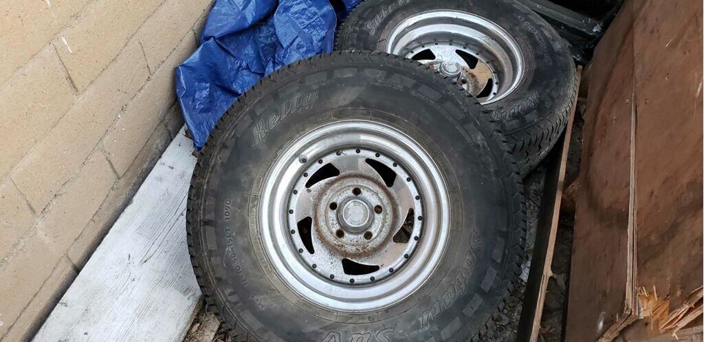Wheels/tires 31x10.50x15 for Sale in Rossmoor, CA - OfferUp