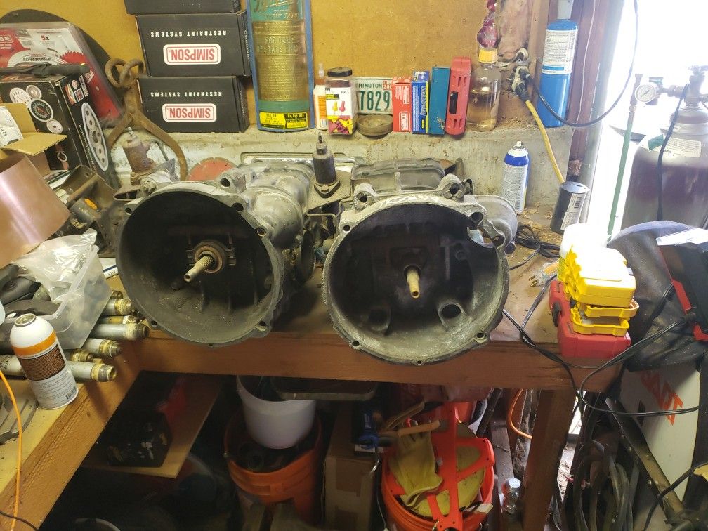 2) VW 6 Rib 009 Manual Transmissions for Sale in Tacoma, WA - OfferUp