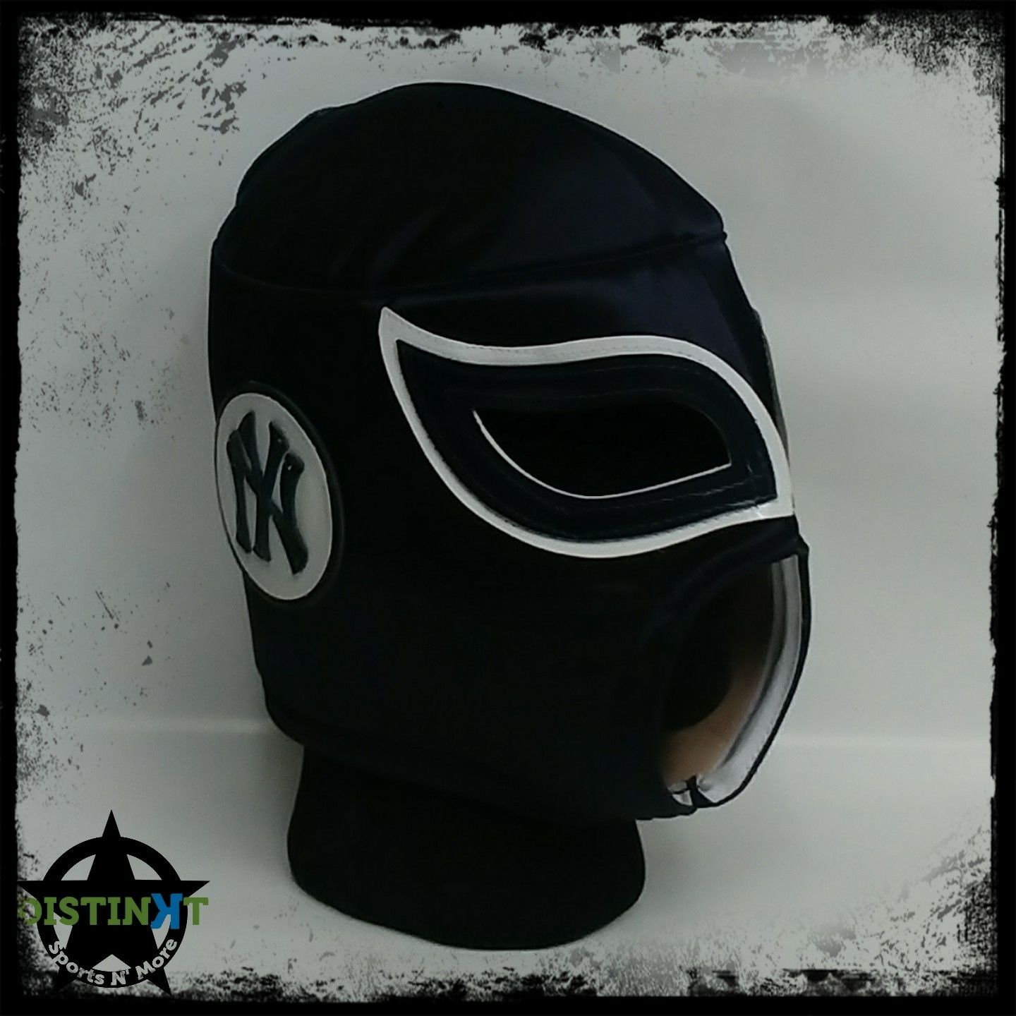 NY Yankees HQ Fan Mask for Sale in Corona, CA - OfferUp