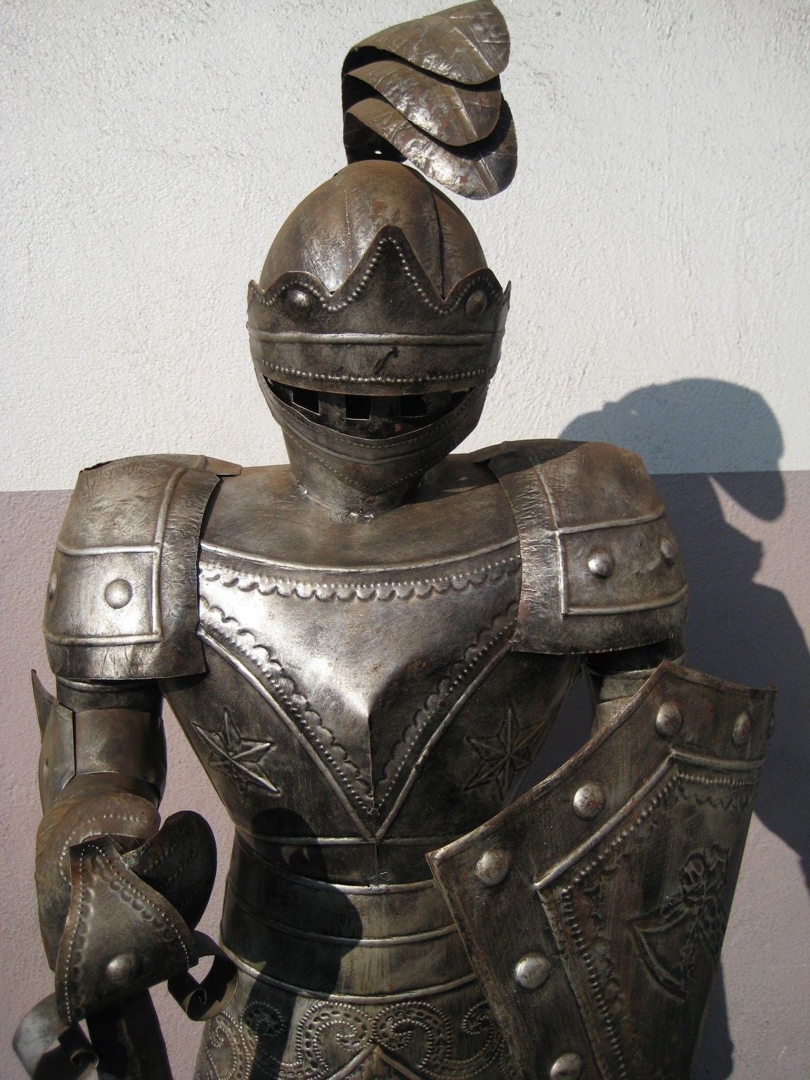 Medieval Knight Armour Statue 6 Foot Alum Life Size Standing Sword for ...