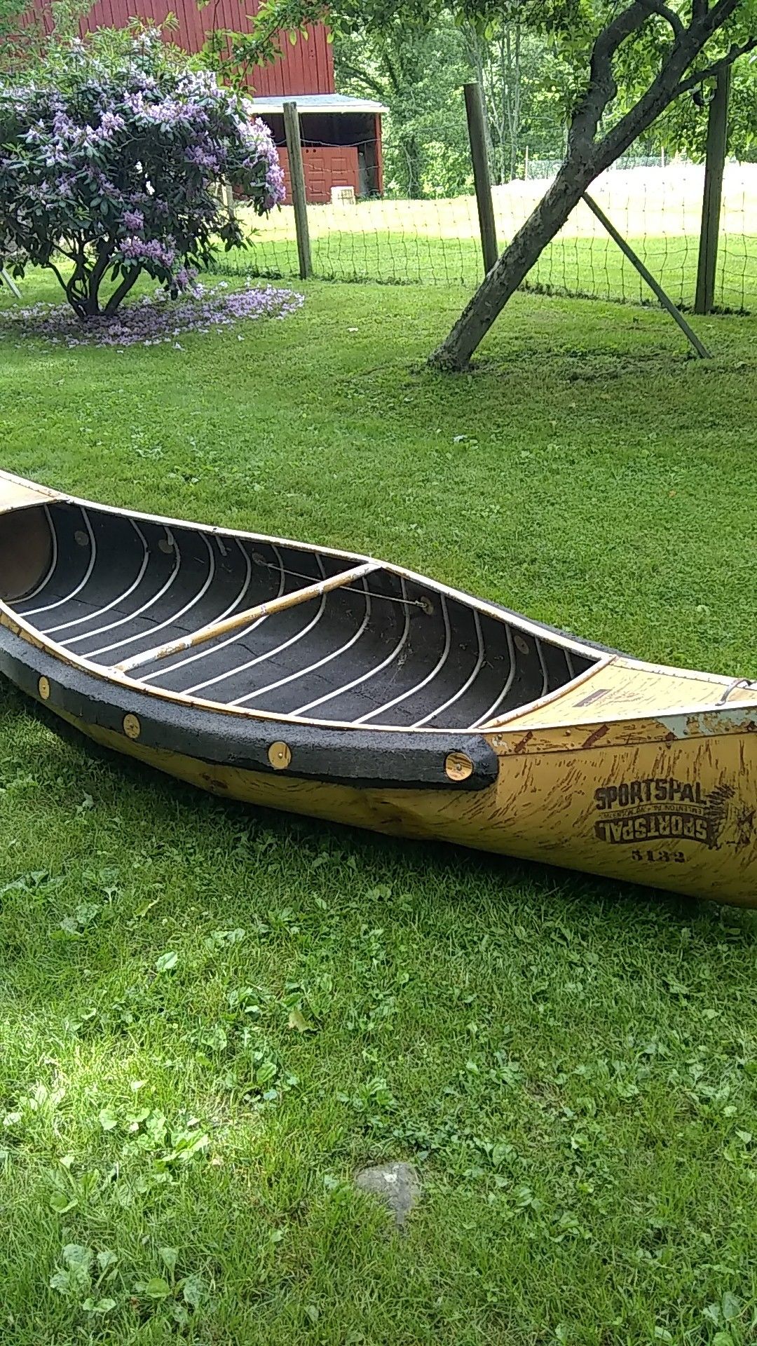 12 ft sports pal canoe for Sale in Easthampton, MA - OfferUp