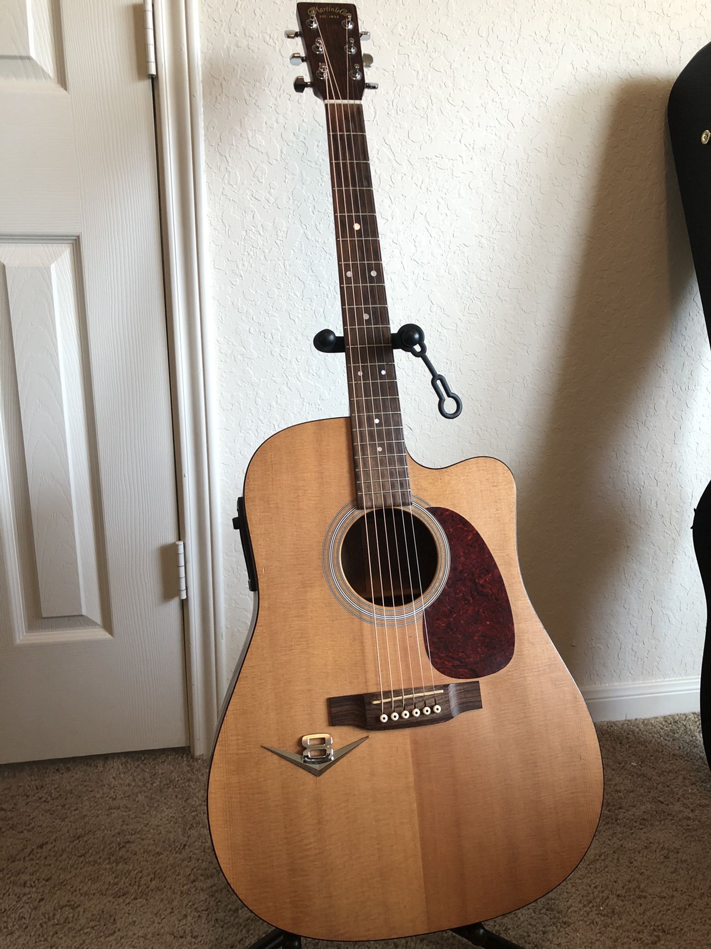 Martin DC-1E Acoustic-Electric Guitar $800 OBO for Sale in San Antonio ...