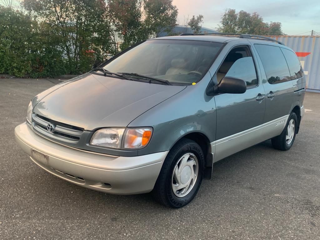 1998 Toyota Sienna Van For Sale