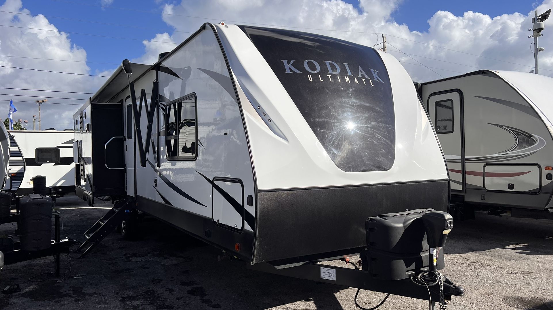 Rv Trailer 30 Pies Año 2019 Ubicado 9850 Nw 27 Ave Miami Fl 33147 ...