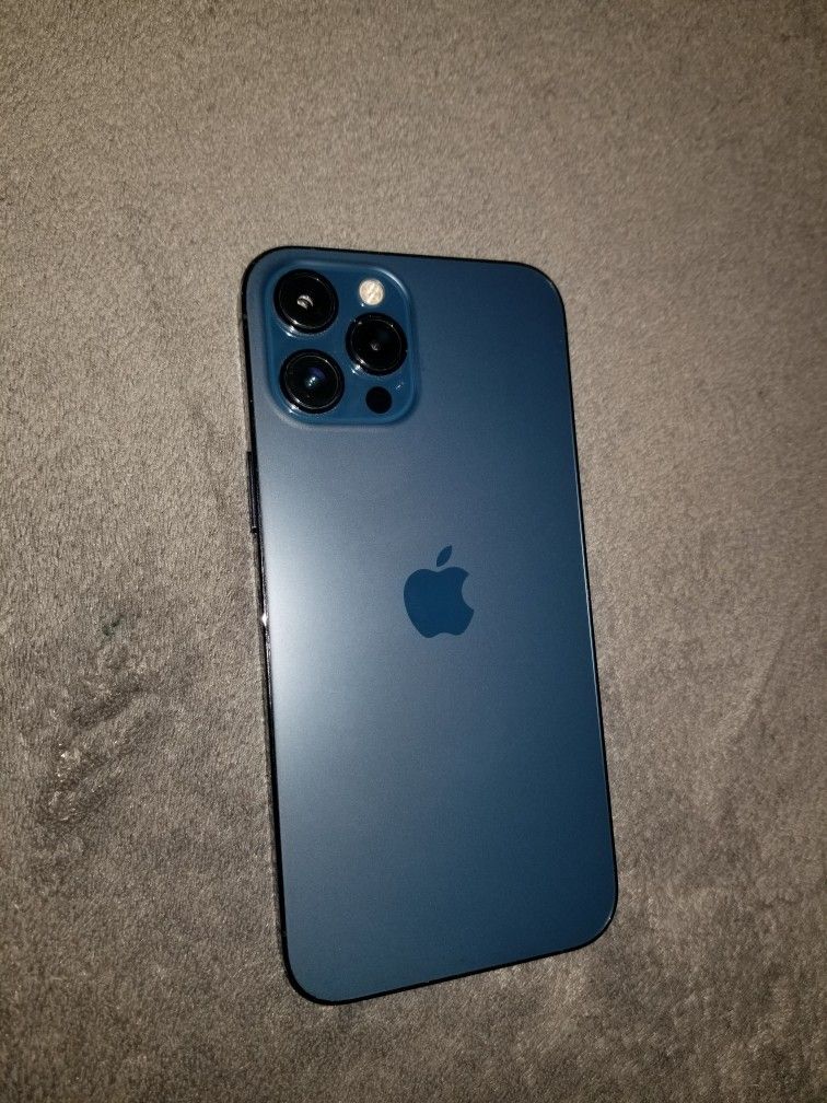 iPhone 12 X Pro Max ......Reed First for Sale in Bellflower, CA - OfferUp