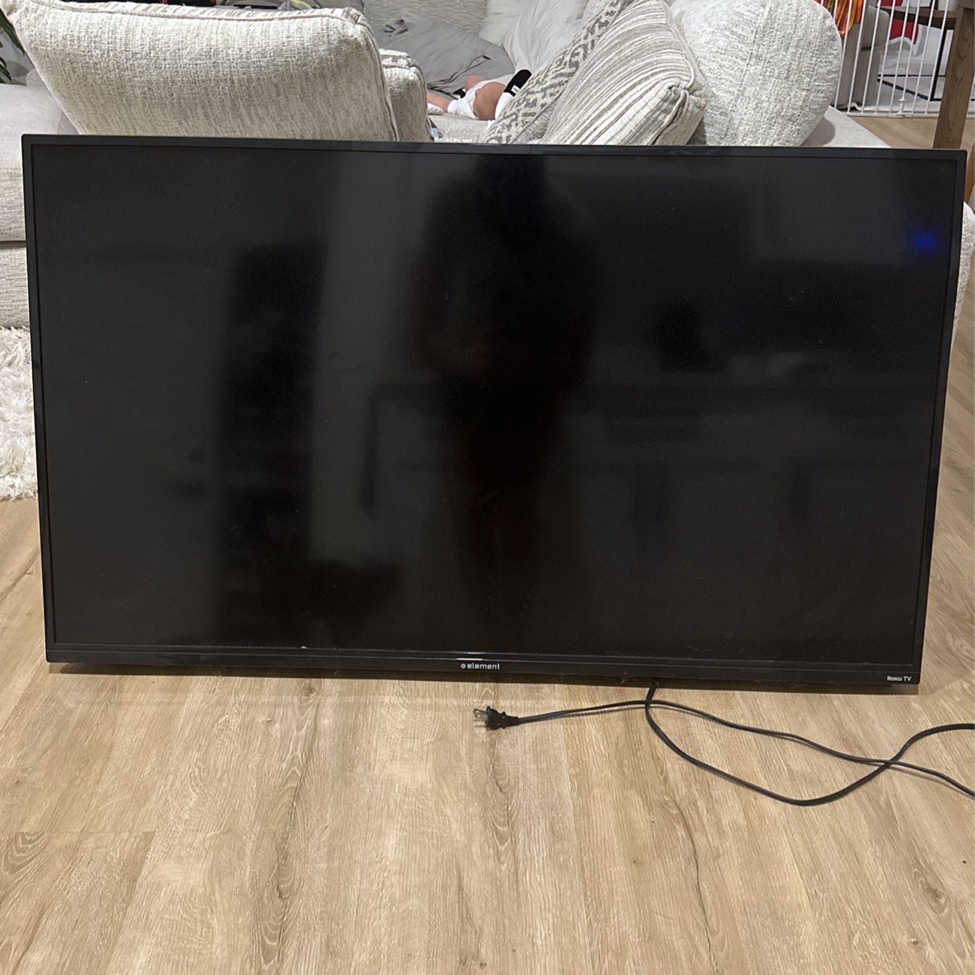 50” Element roku TV for Sale in Boca Raton, FL - OfferUp