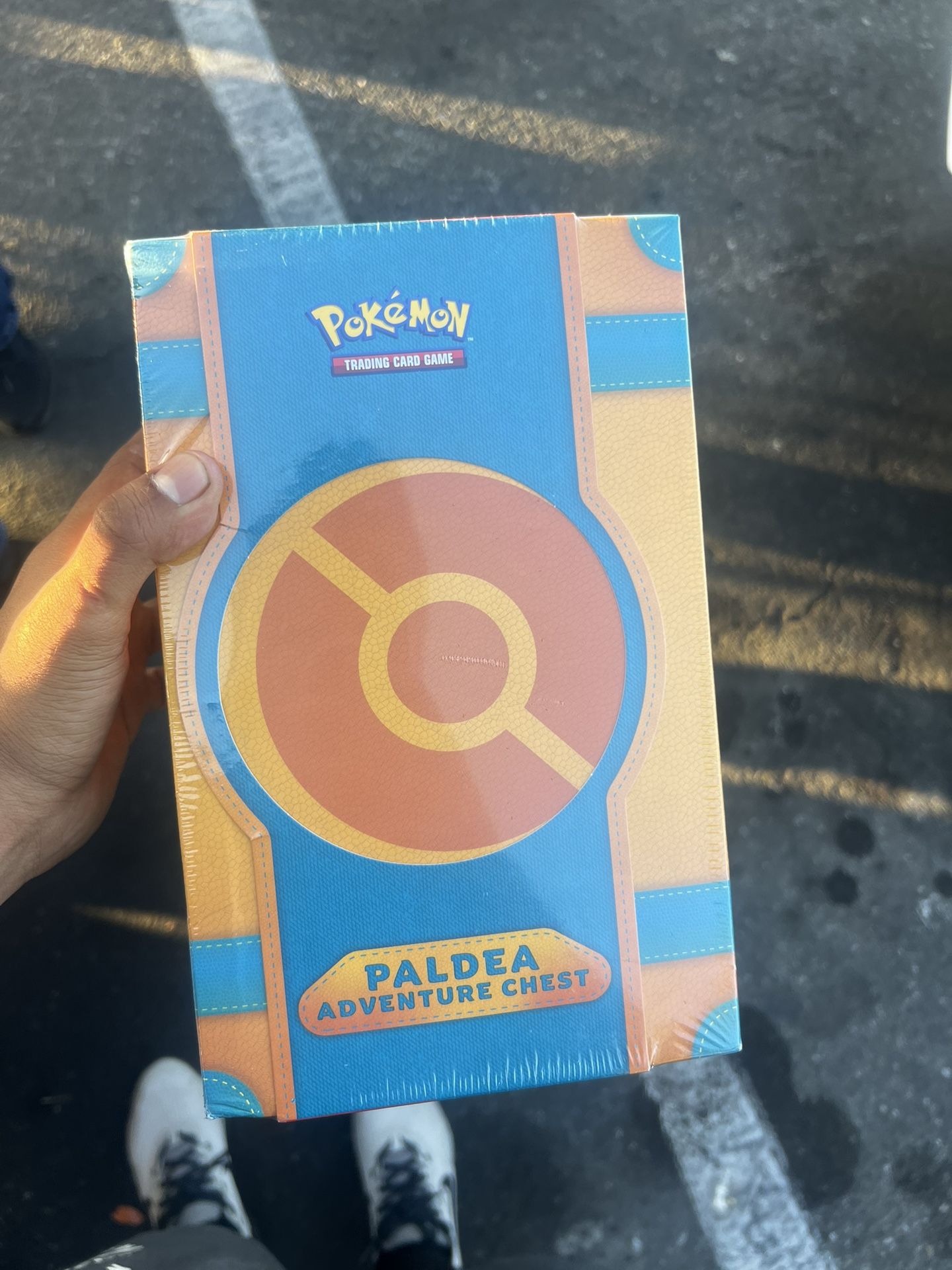 The Pokémon TCG: Paldea Adventure Chest w/7 Foil Promo Cards/6 TCG ...