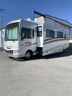 2006 Bounder 32W for Sale in Upland, CA - OfferUp
