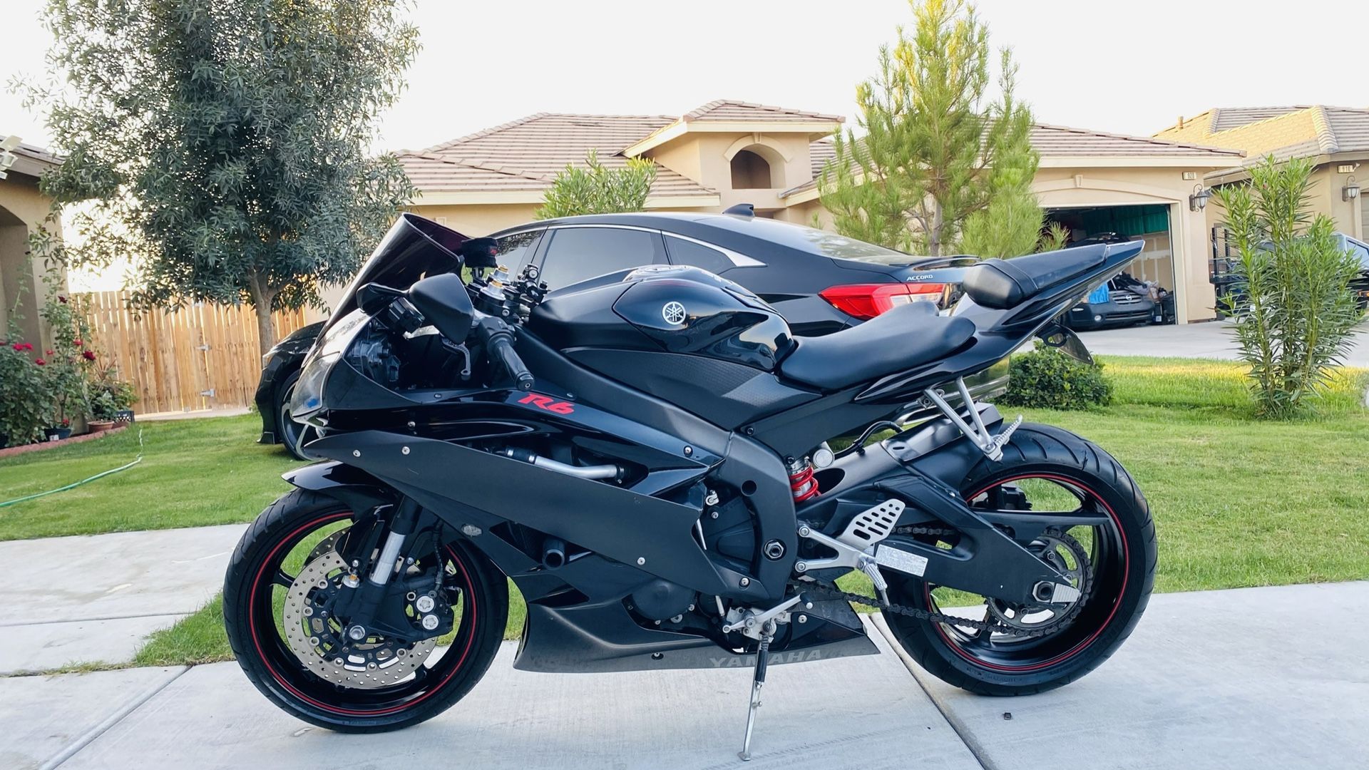 2006 Yamaha r6 Raven Edition for Sale in McFarland, CA - OfferUp