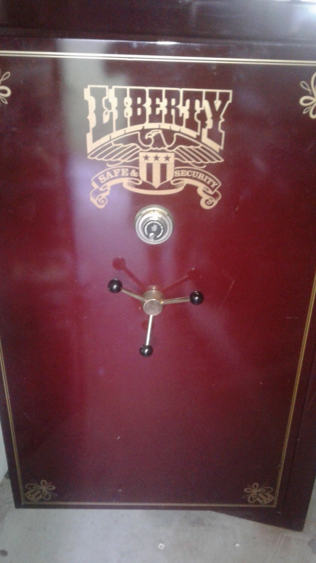 Liberty gun safe floor safe 23x38x58in inside 2000obo for Sale in Fort ...
