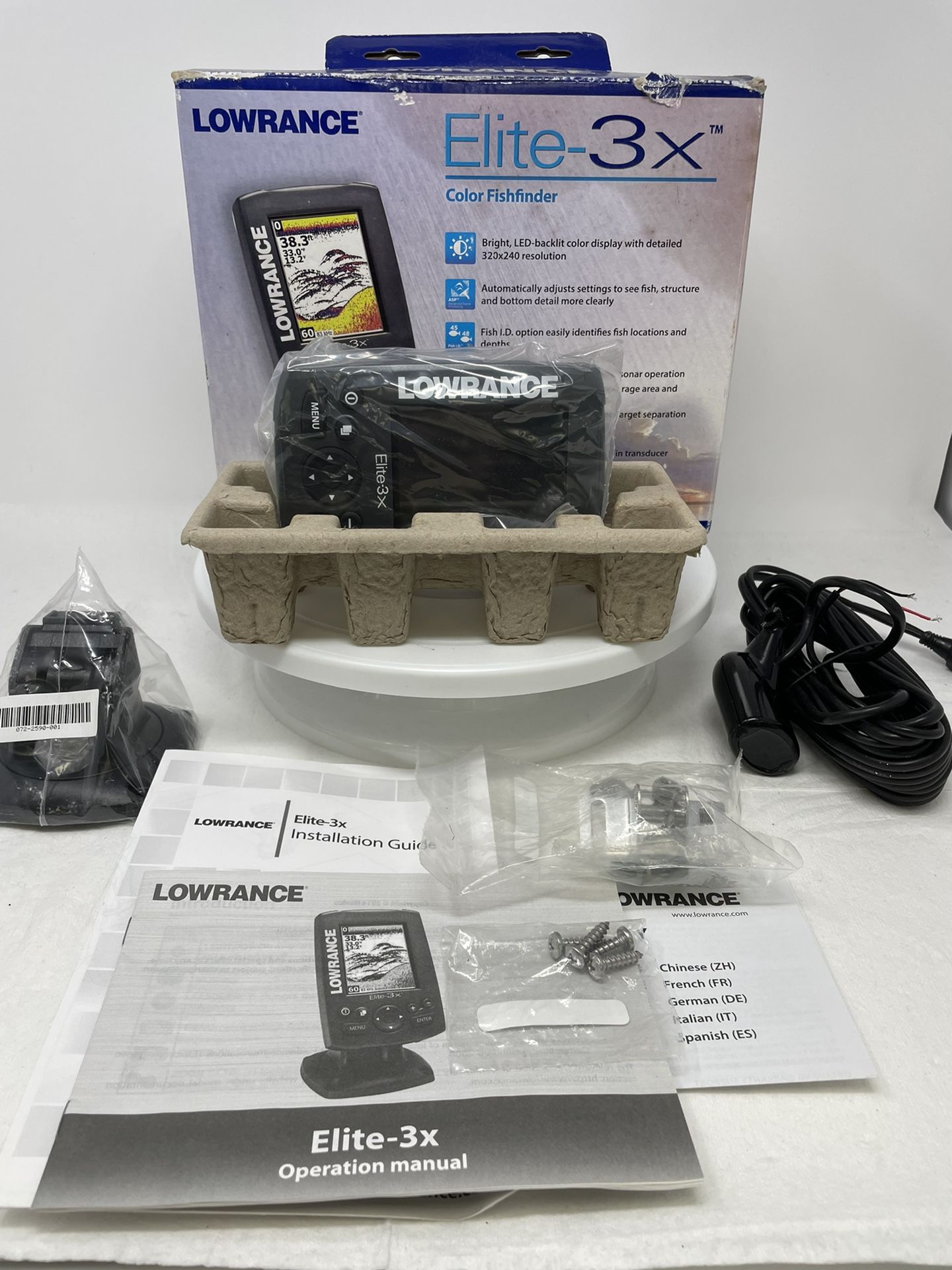 Lowrance Elite -3X Color Fish Finder for Sale in Lake Villa, IL - OfferUp