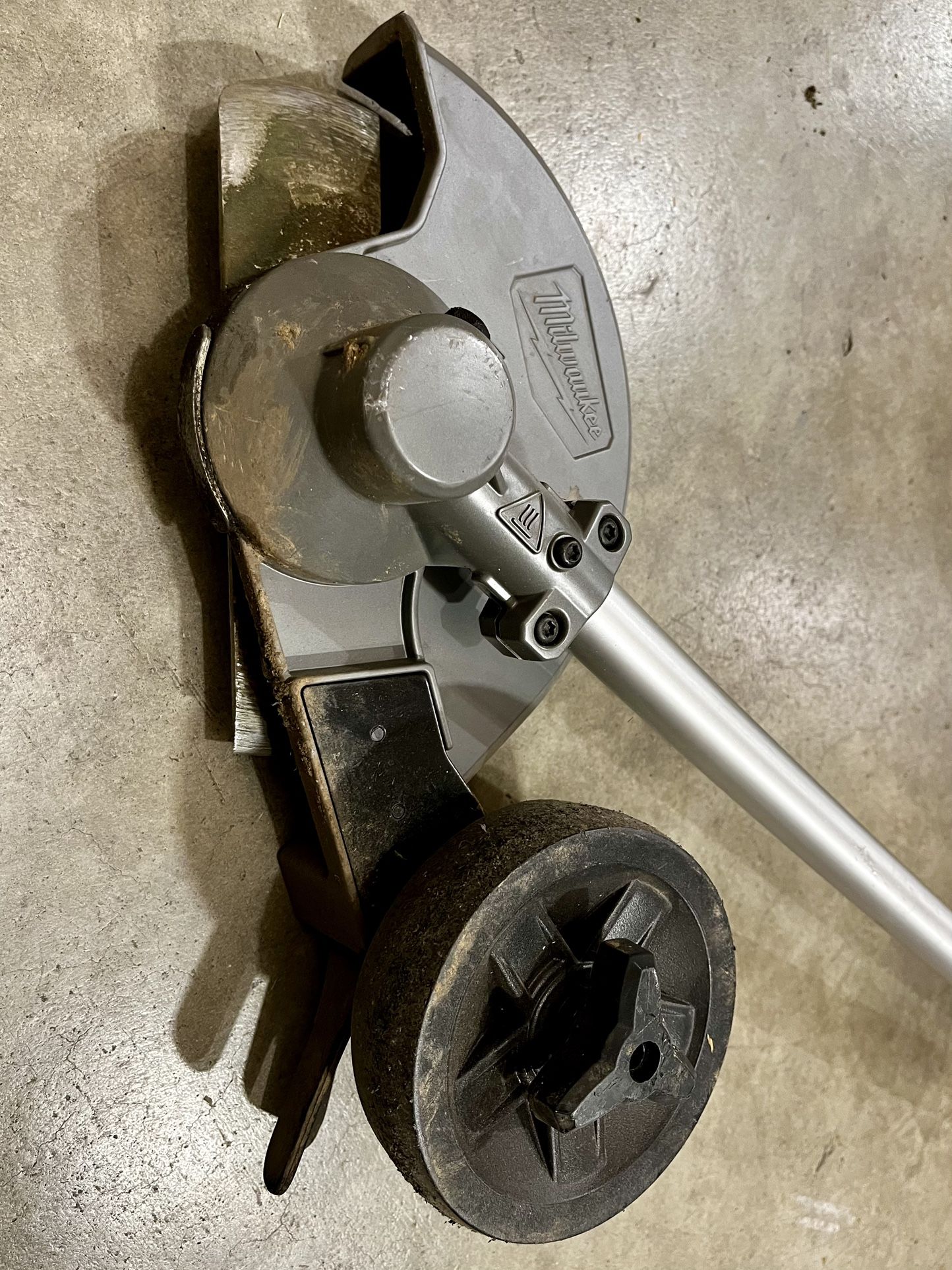 Milwaukee Quik-Lok Edger + 4 New Blades for Sale in Lake Stevens, WA ...