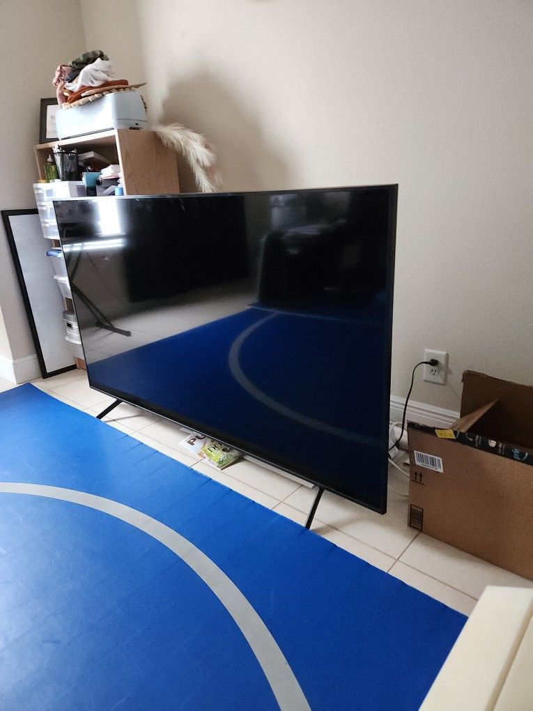 70" SAMSUNG CLASS 7 Series LED 4k UHD for Sale in Naples, FL - OfferUp
