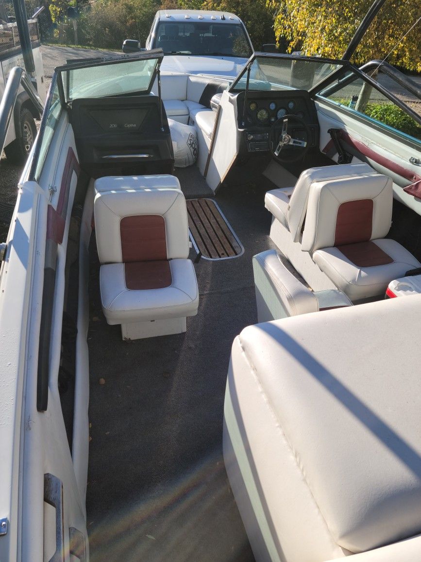 Rinker Boat 206 Captiva for Sale in Richmond, IL - OfferUp