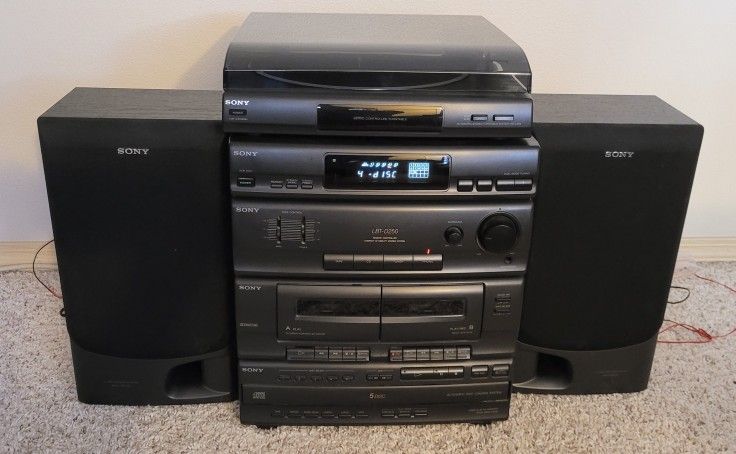 Sony LBT-D250 Compact Stereo System 5-Disc CD Changer, turntable ...
