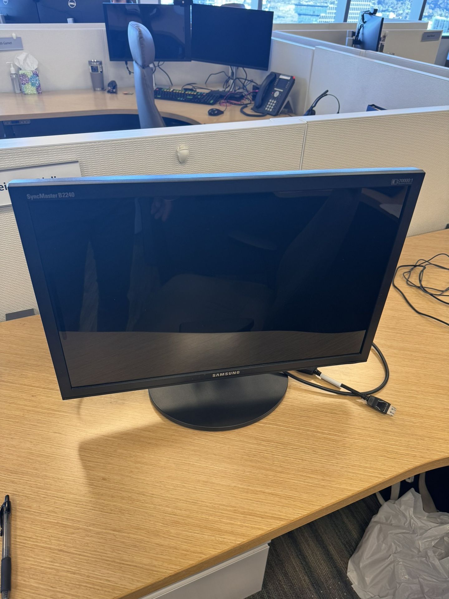 Samsung Syncmaster B2240 Monitor for Sale in Coronado, CA - OfferUp