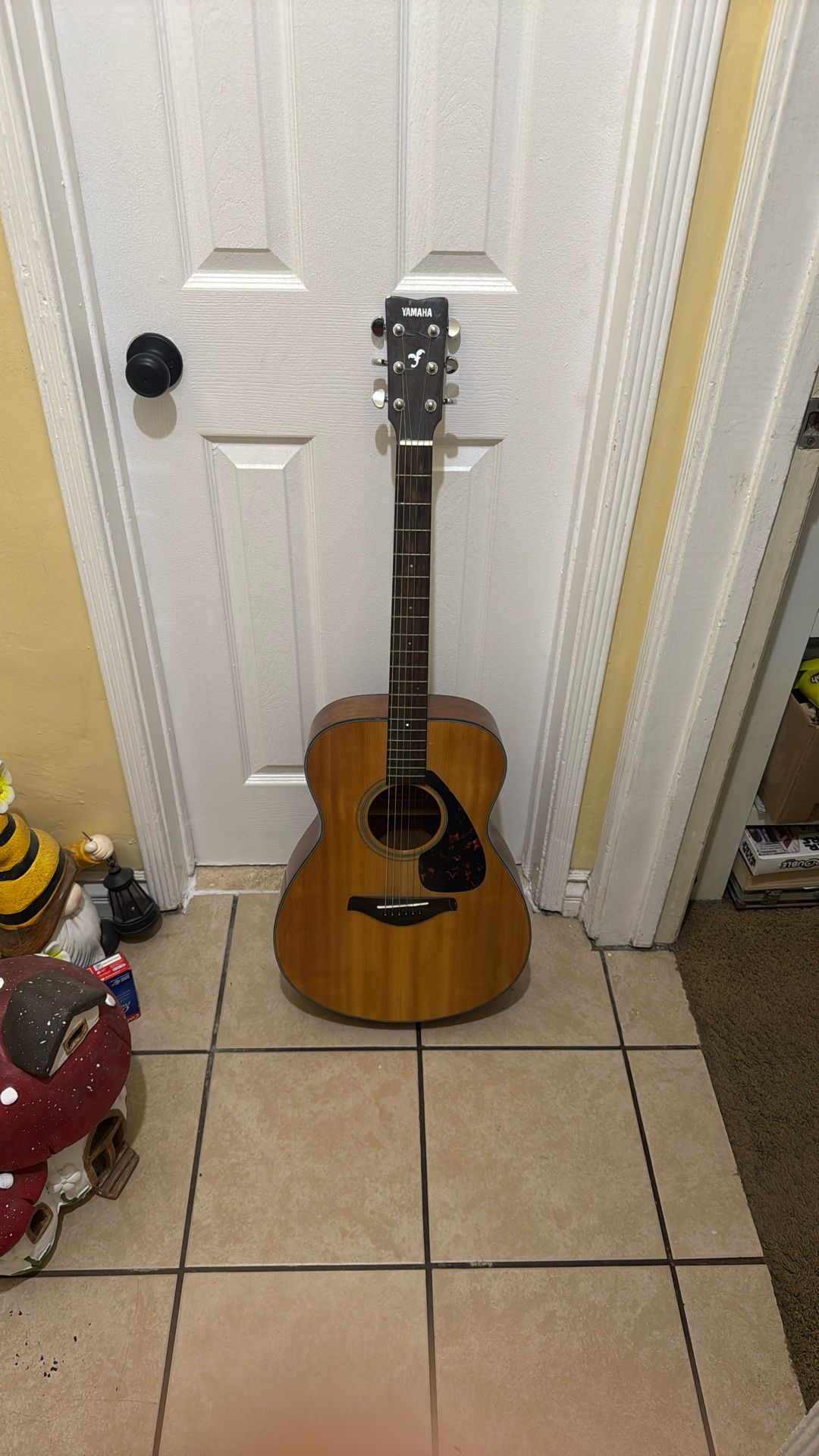 Yamaha fs700s guitar for Sale in Paramount, CA - OfferUp