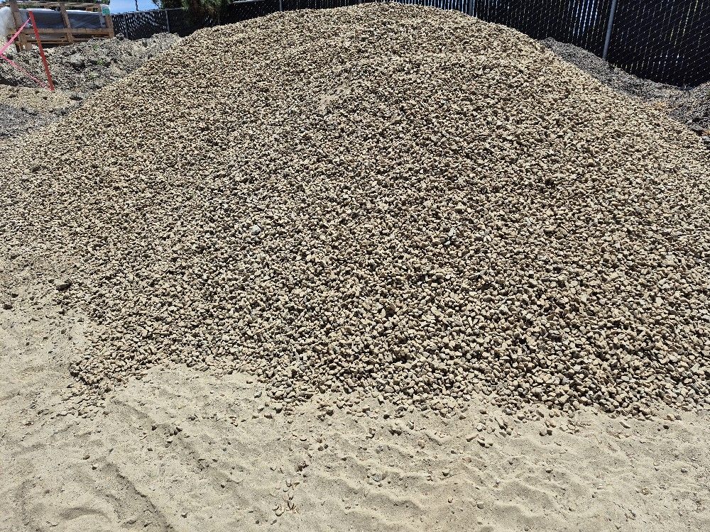 Free GRAVEL for Sale in City Of Industry, CA - OfferUp