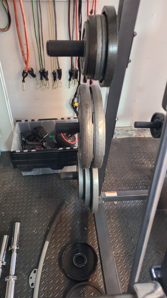 Complete Gym Set Up. Smith/free Weight Cage With 565lbs Of Weight And ...