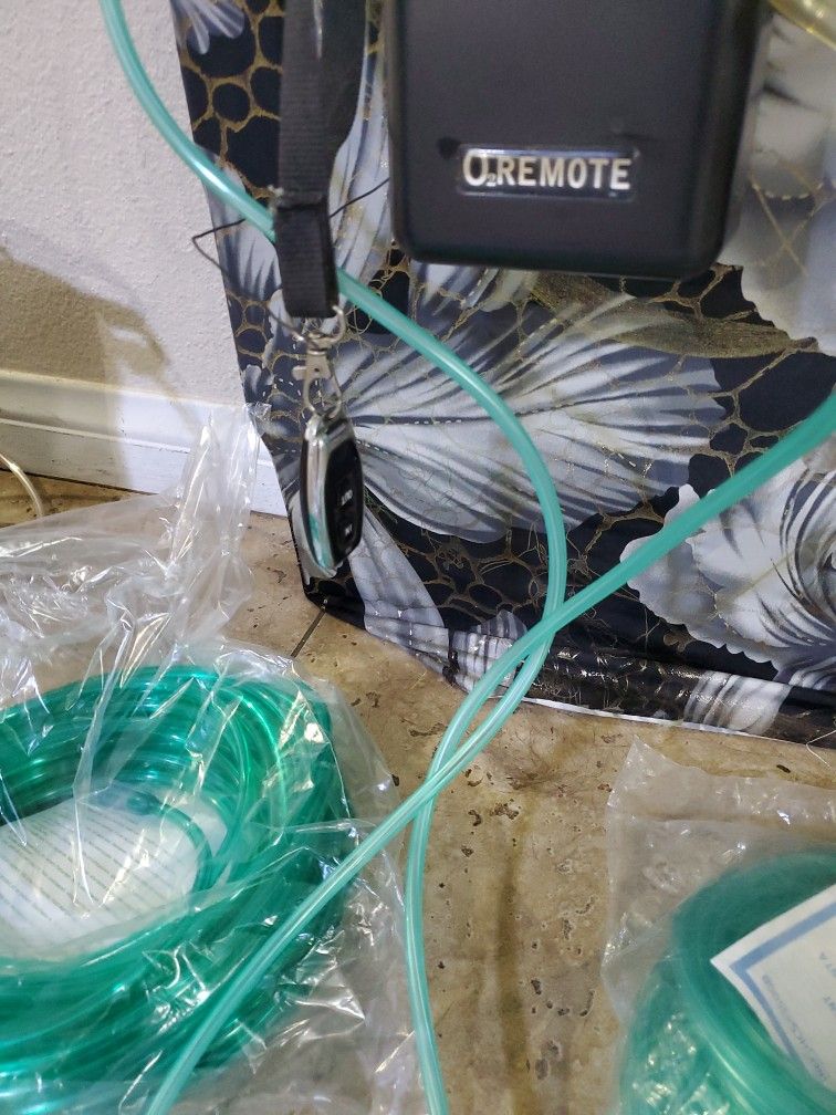 Free Oxygen Remote Retractable Oxygen Tubing With Remote for Sale in ...