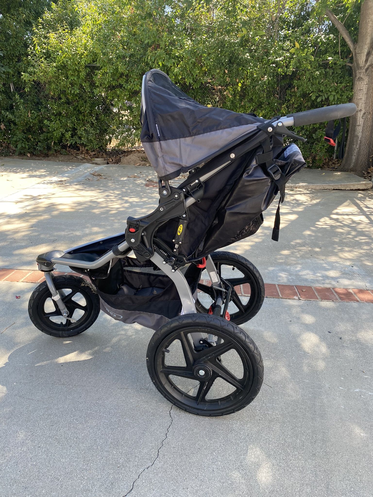 BOB Stroller for Sale in Riverside, CA - OfferUp